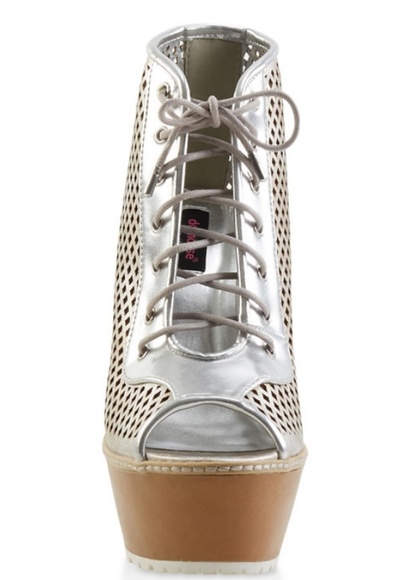 Dollhouse | Shoes | New Perforated Peep Toe Platform Booties | Poshmark